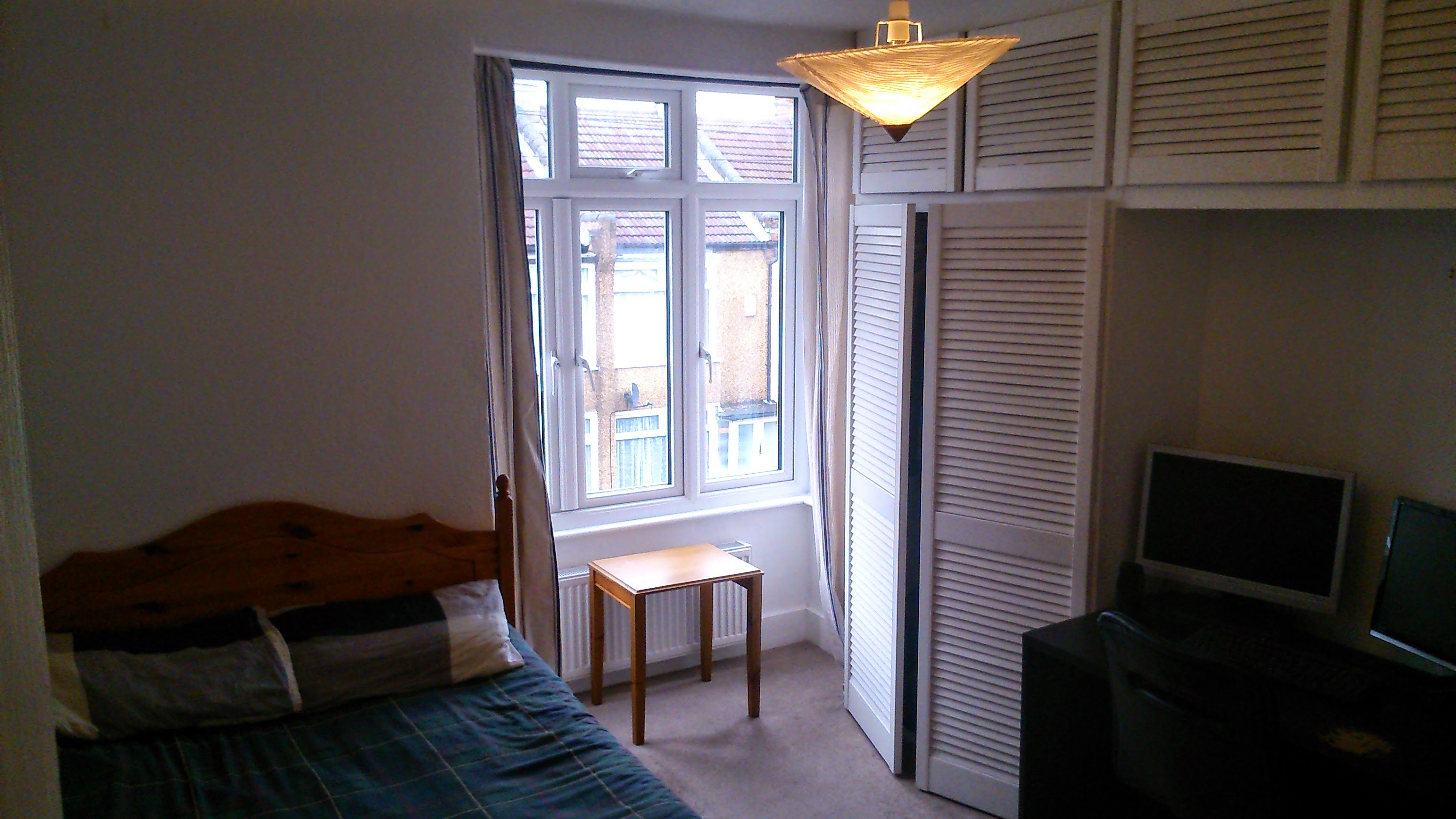 Master-Bedroom1 - The Online Letting Agents Ltd