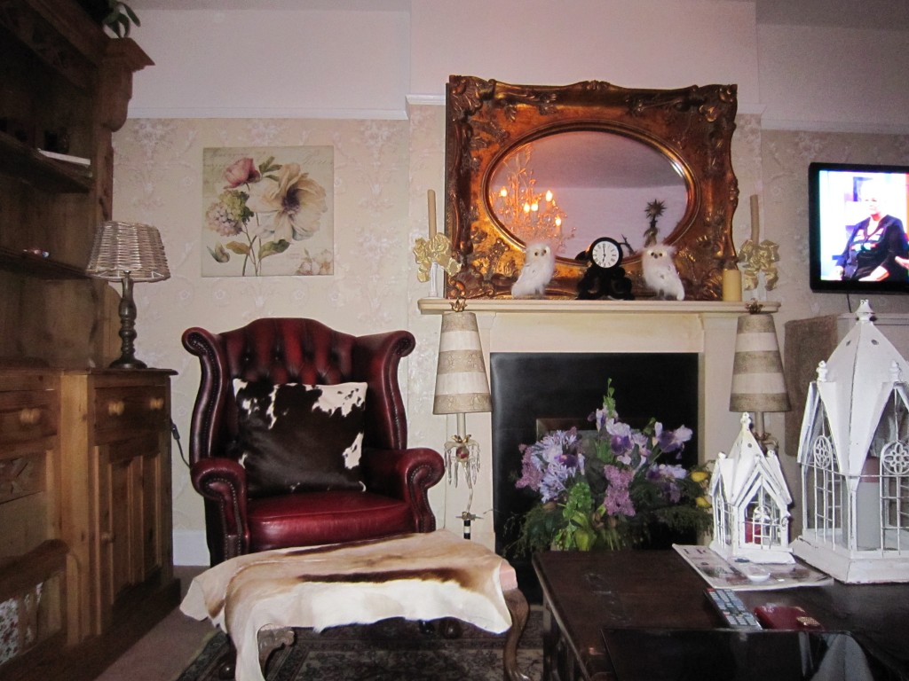 Detached Character 4 Bedroomed House to Let in Littledown - The Online ...