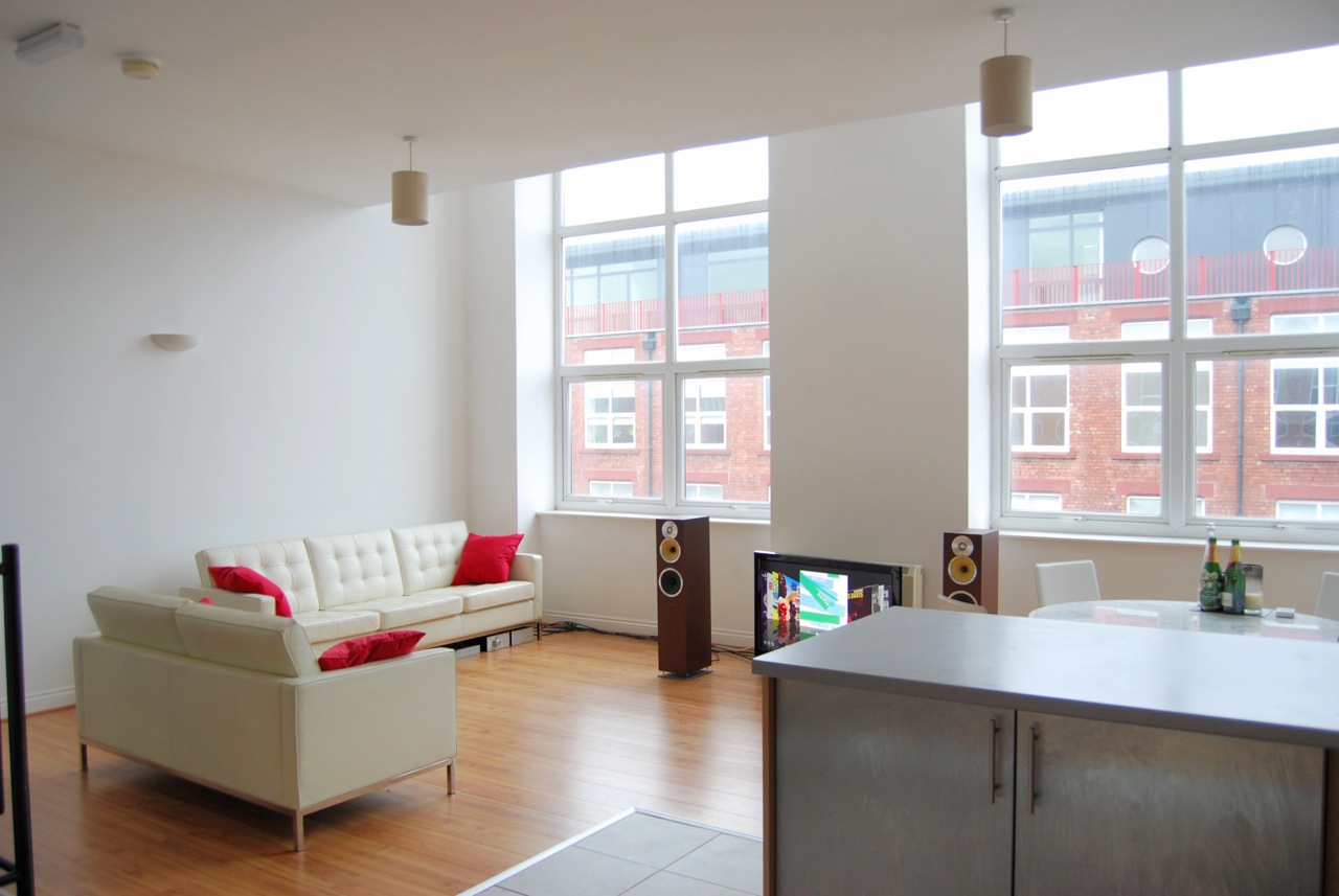 Large & Spacious Furnished Luxury 2 Bed Duplex Warehouse Conversion in ...