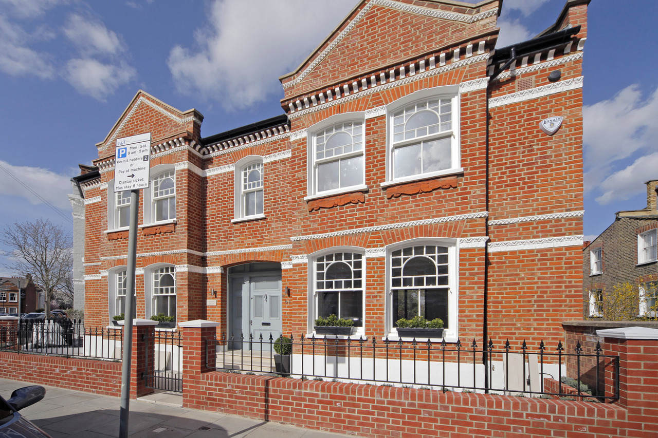 An Impressive One-of-a-Kind Double Fronted House in Fulham - The Online ...