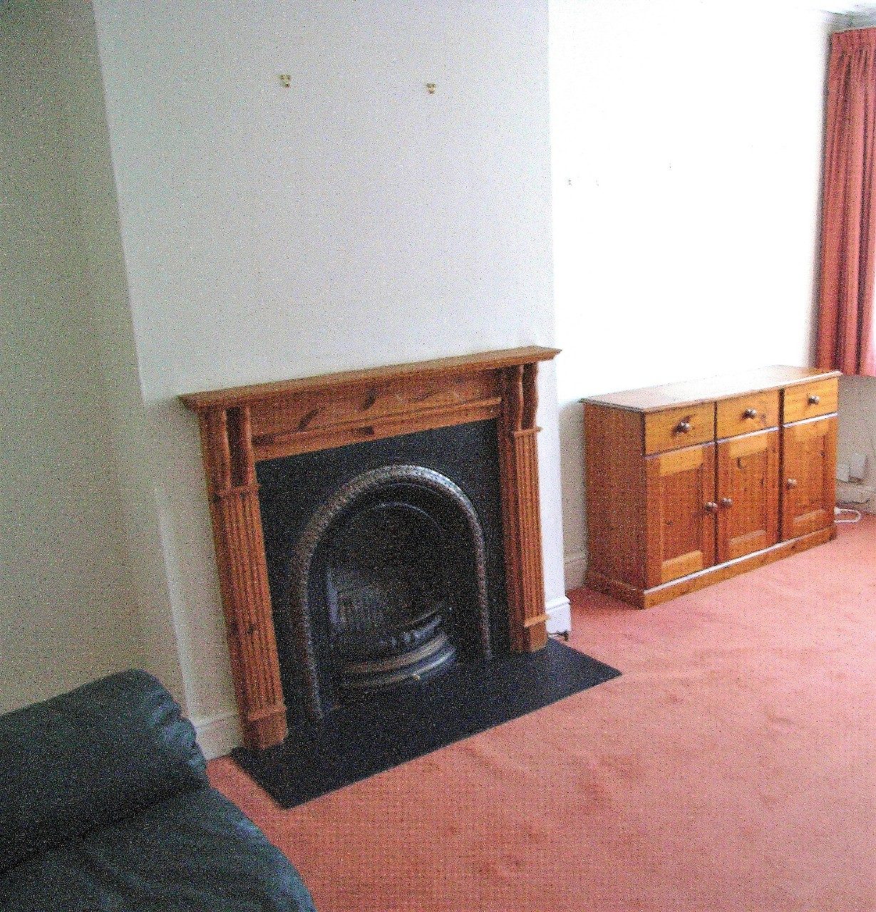 Stylish Period Conversion 2 Bed Flat To Let in NW4 - The Online Letting ...