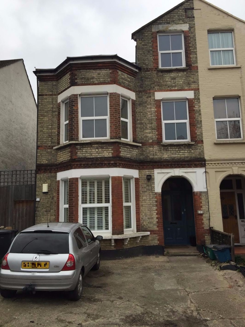 Large, Recently Decorated Victorian Conversion Flat in South Croydon ...