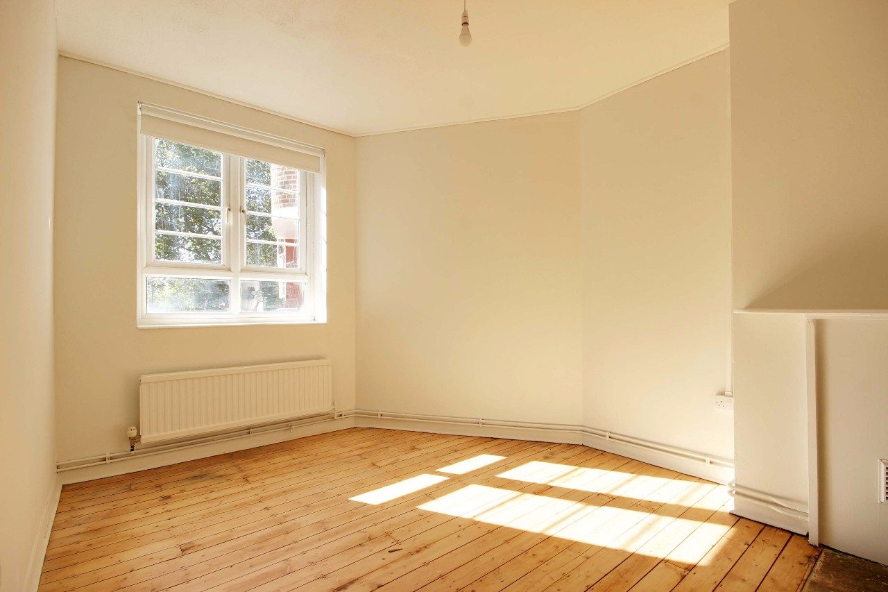 Three Double Bedroom Flat To Let in Hackney with Stunning Parkside ...