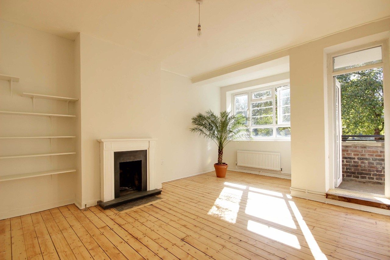 Three Double Bedroom Flat To Let in Hackney with Stunning Parkside ...