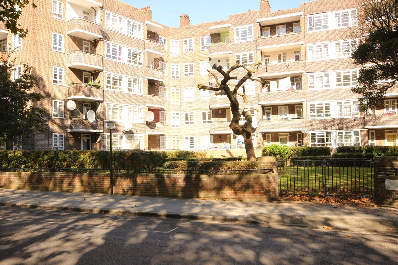 Three Double Bedroom Flat To Let in Hackney with Stunning Parkside ...