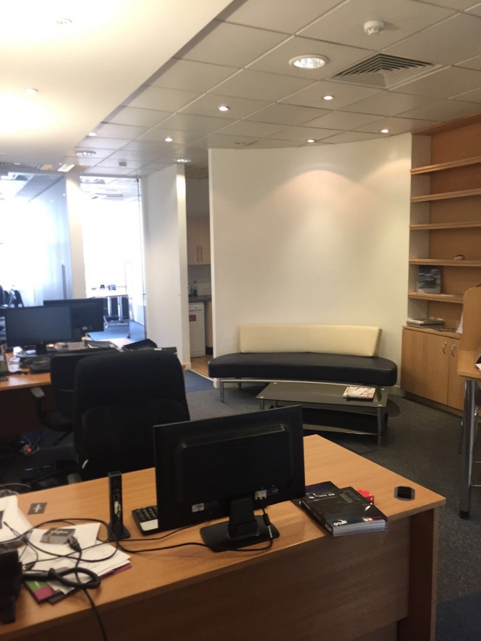 Offices and Desk Space with Views over Trafalgar Square - The Online ...