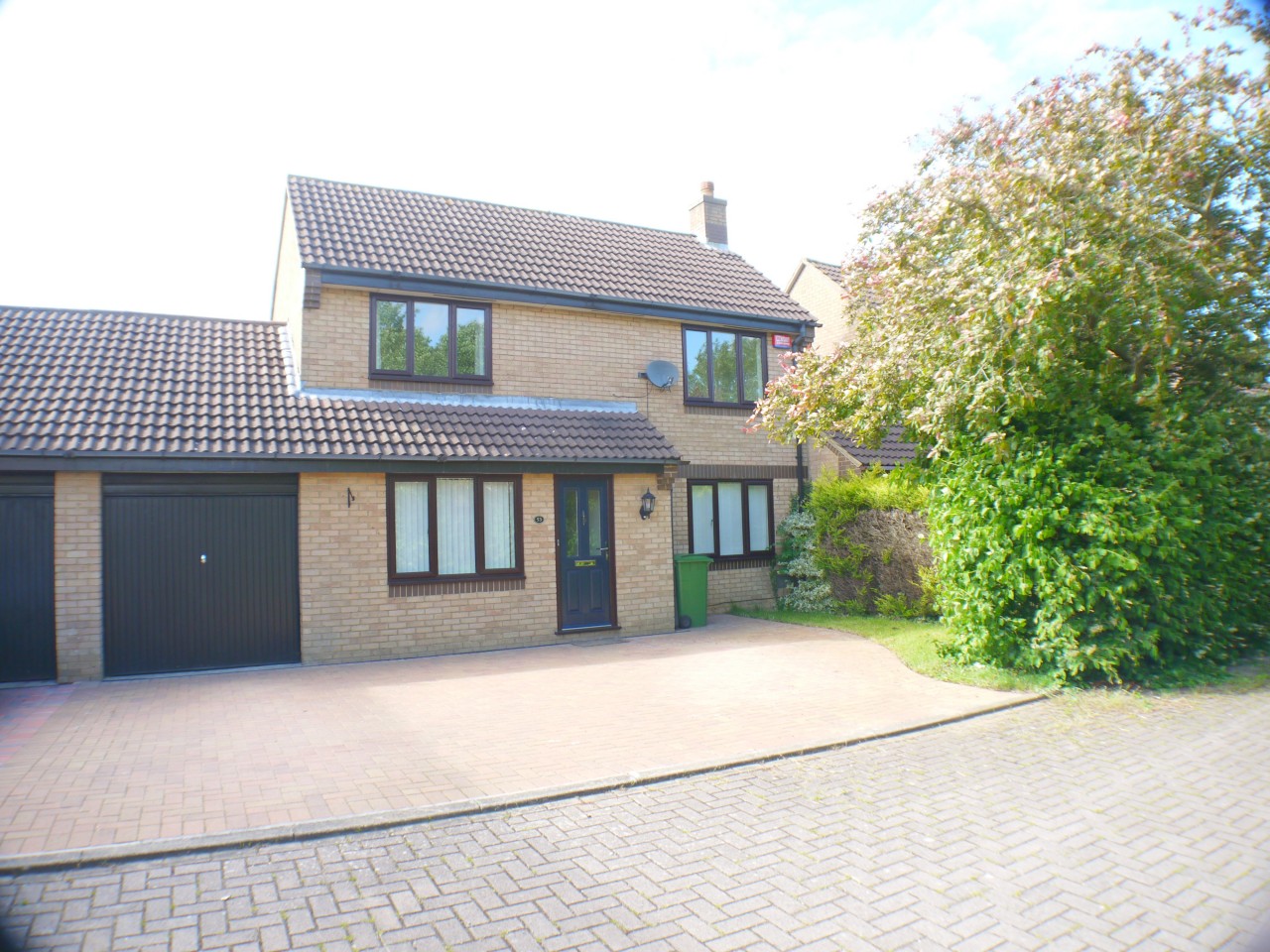 3 Bed Detached House in Ibstone Avenue, Milton Keynes - The Online ...
