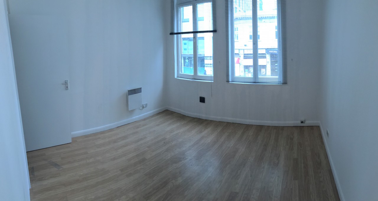 Office Space Available To Let Opposite Aldgate Underground Station EC3N ...