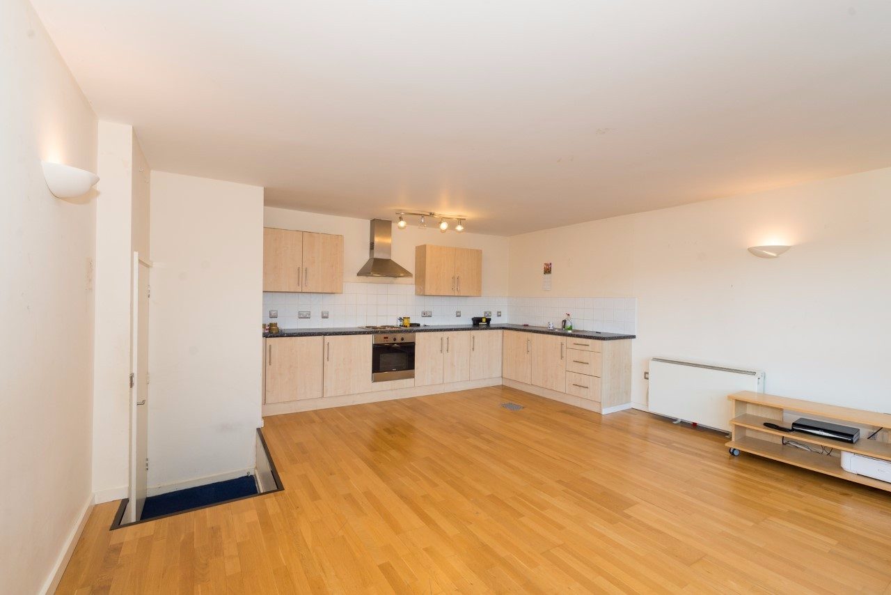 One Bedroom Flat to Let in The Vista Building, SE18 - The Online ...