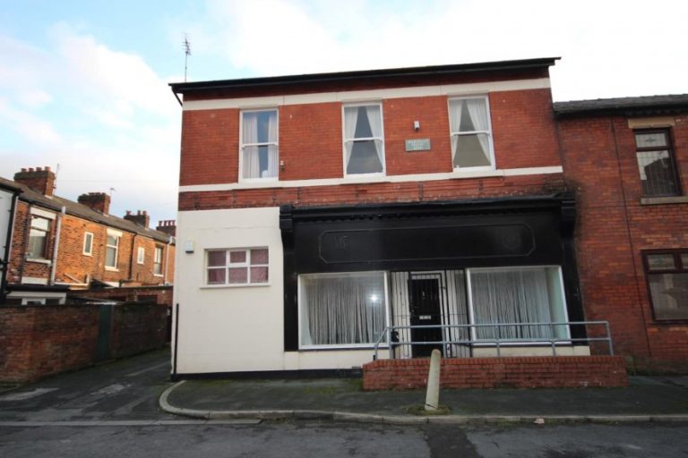 Ground Floor Vacant Retail/Office Premises in Bamber Bridge, Lancashire ...