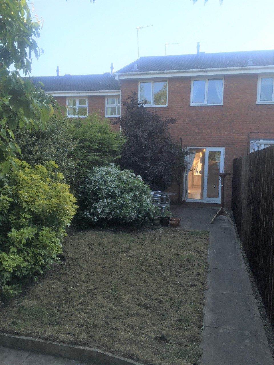 2 Bedroom Modern Mid Mews House To Let in Holmes Chapel - The Online ...