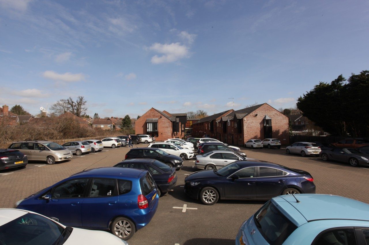 Attractive Office Unit to Rent in Stansted - The Online Letting Agents Ltd