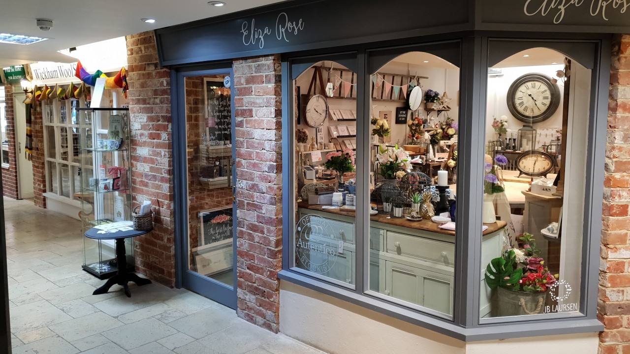 Boutique Unit To Let inside Warwick Lane Shopping Centre - Wickham ...