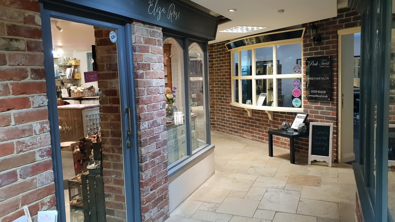 Boutique Unit To Let inside Warwick Lane Shopping Centre - Wickham ...