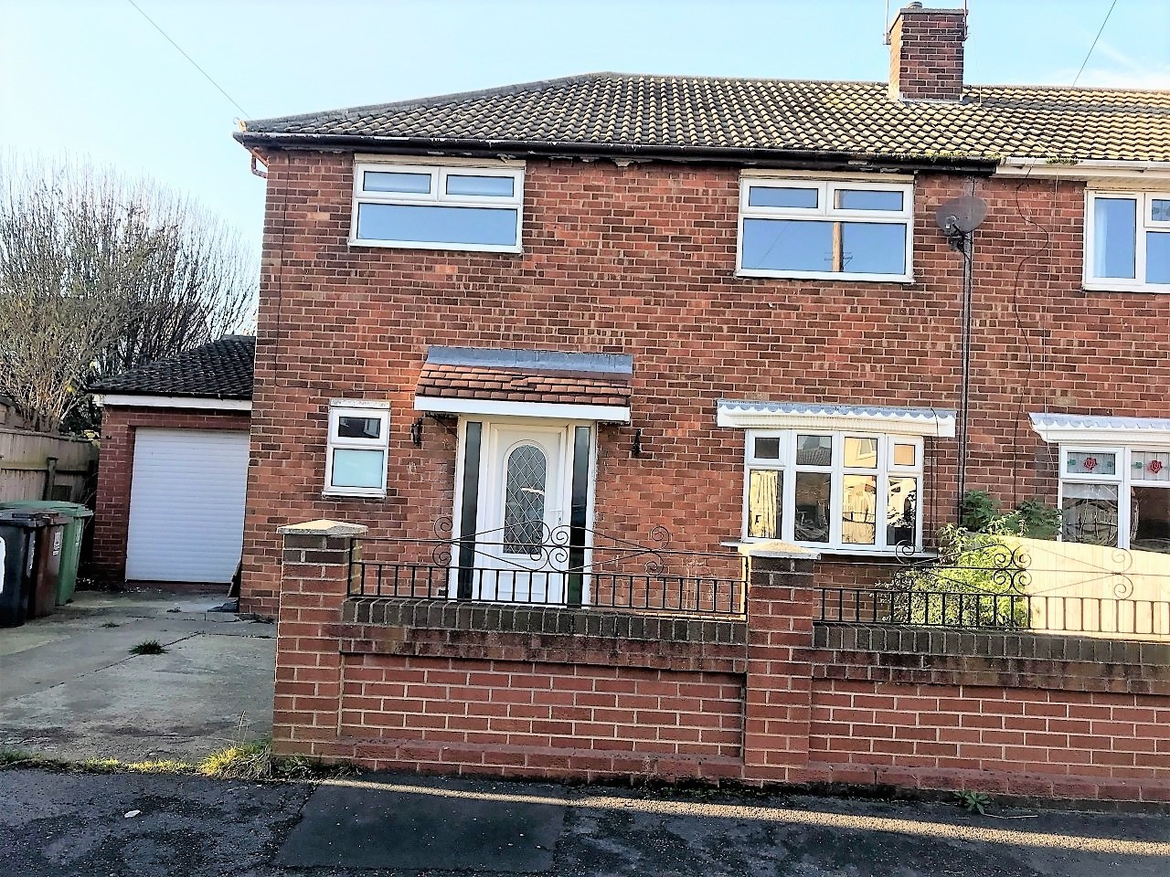 Large 4 Bed Semi With Garage To Let In King Oswy Hartlepool The