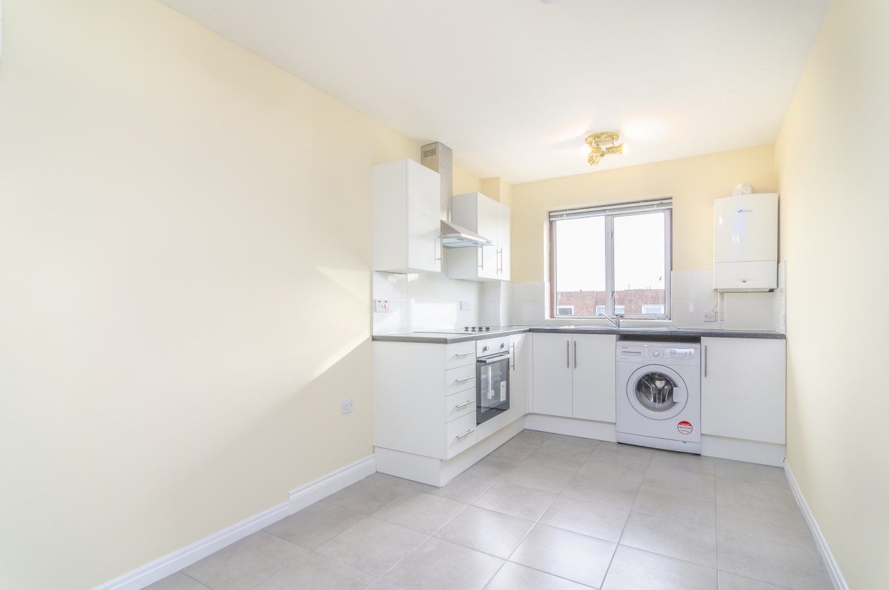 2 bedroom flat to rent in Hendon - The Online Letting Agents Ltd