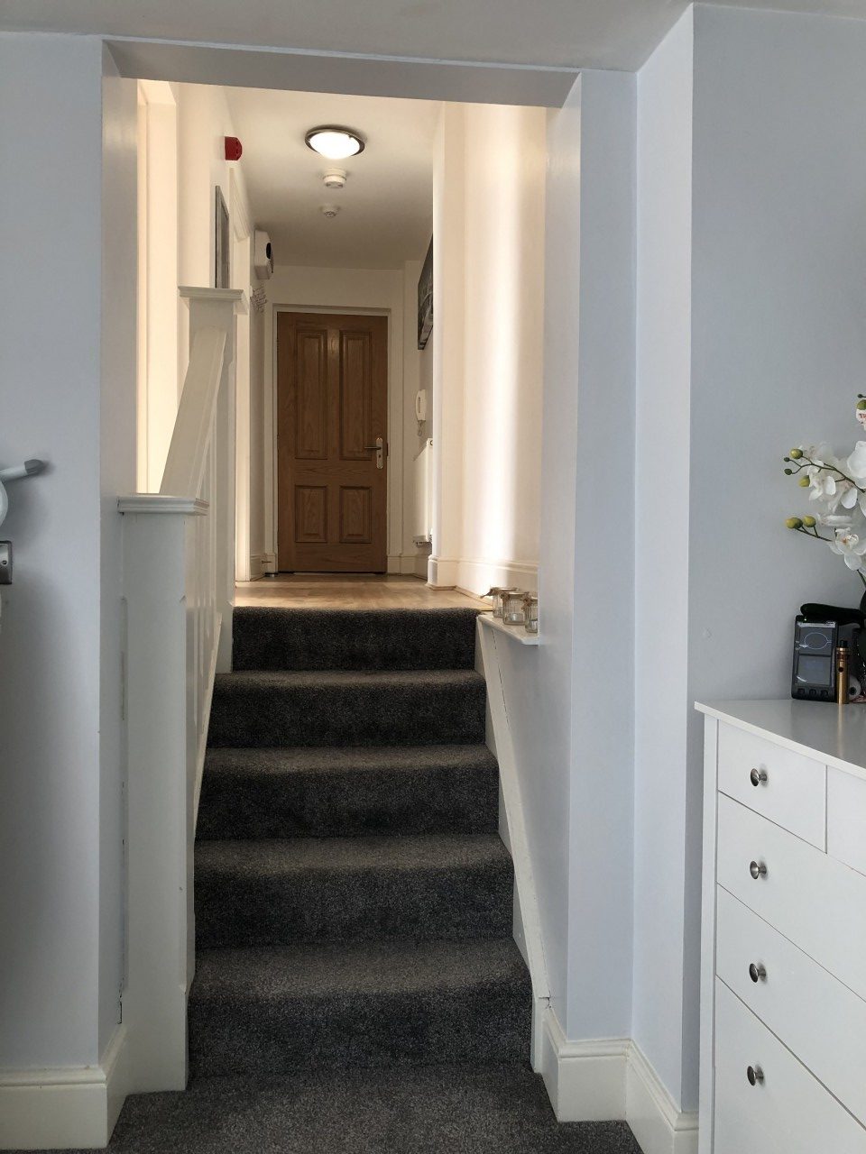 Ground floor split level flat in in centre of pretty Leicestershire ...