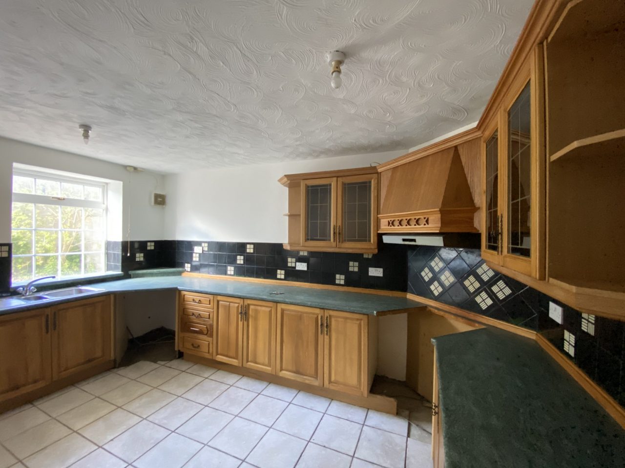Huge 4/5 bedroom detached house to let in Billy Row, Crook - The Online ...