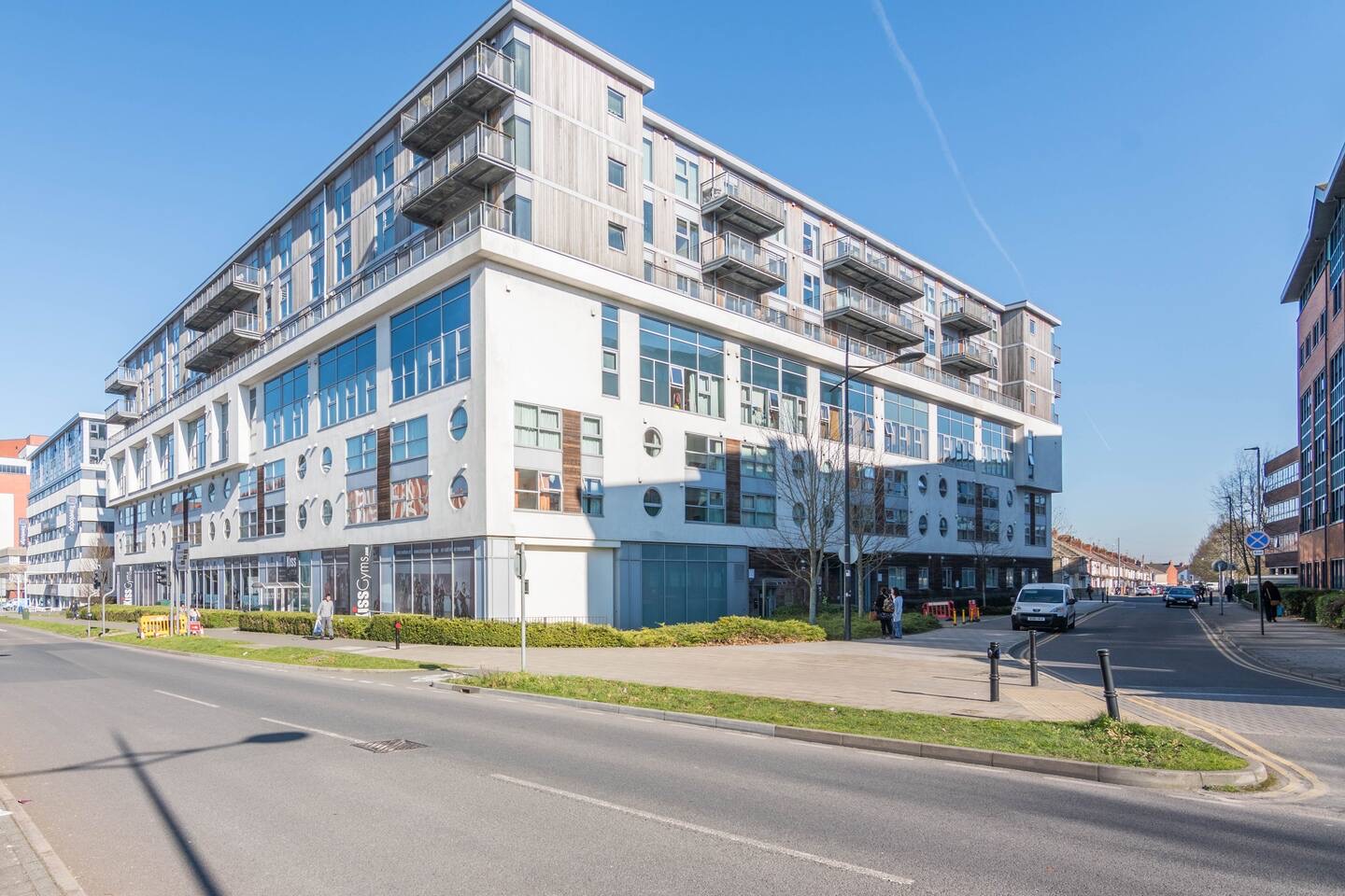 Paramount Loft Style Apartment to Rent in Swindon - The Online Letting ...