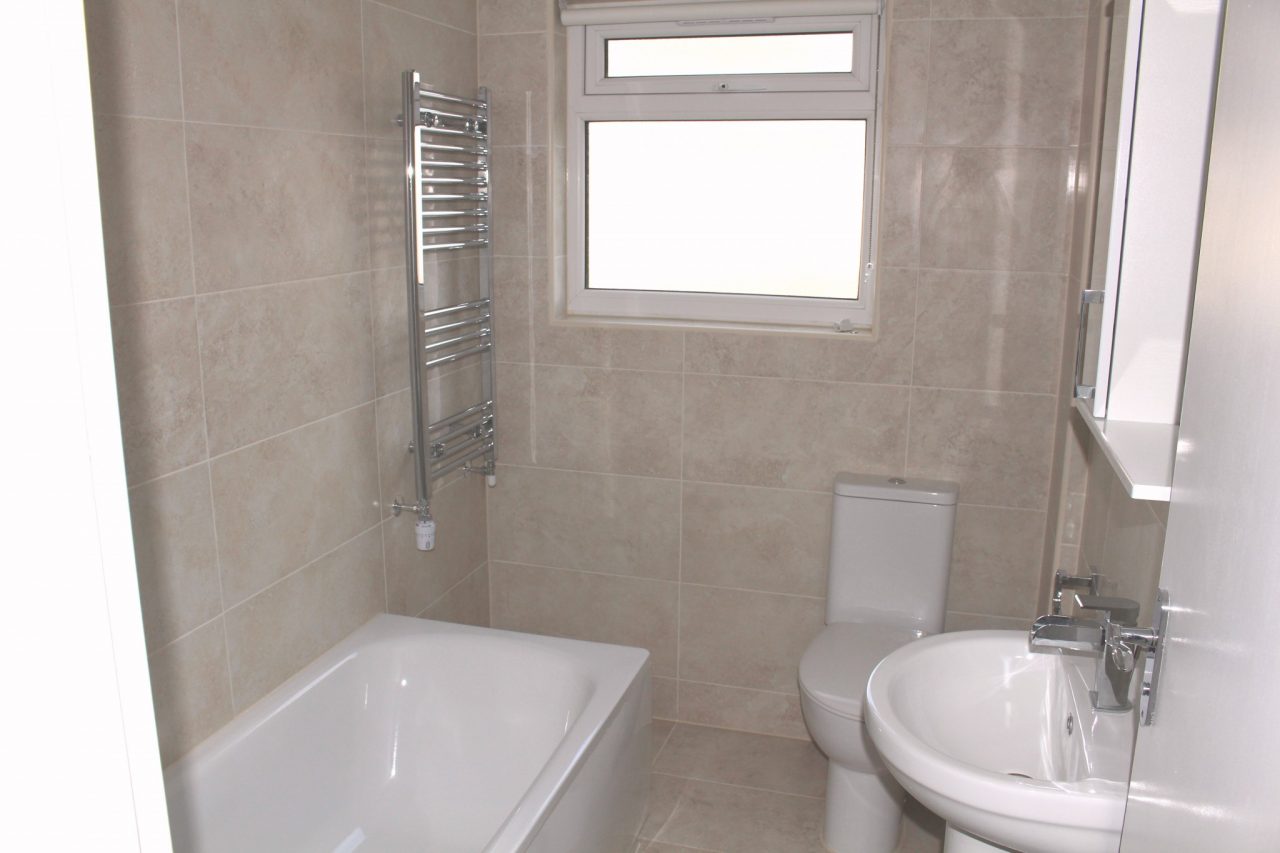 STUNNING 4 BEDROOM HOUSE IN TOOTING TRIANGLE, NEWLY REFURBISHED - The ...