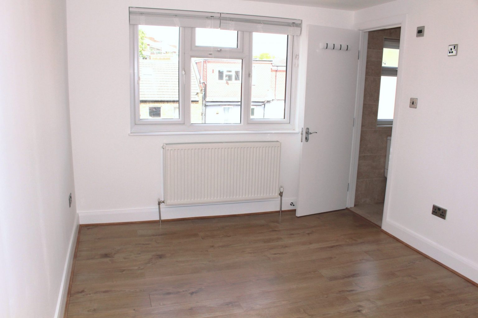 STUNNING 4 BEDROOM HOUSE IN TOOTING TRIANGLE, NEWLY REFURBISHED - The ...