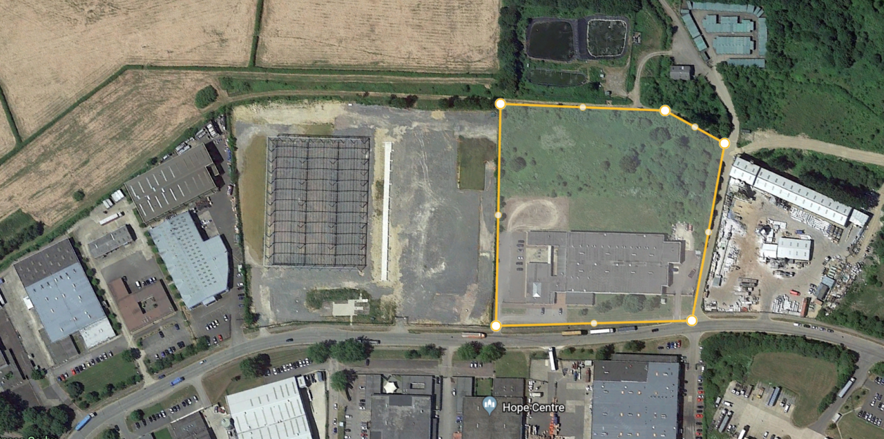 Large Manufacturing / Distribution Warehouse and Offices in Corby - To ...
