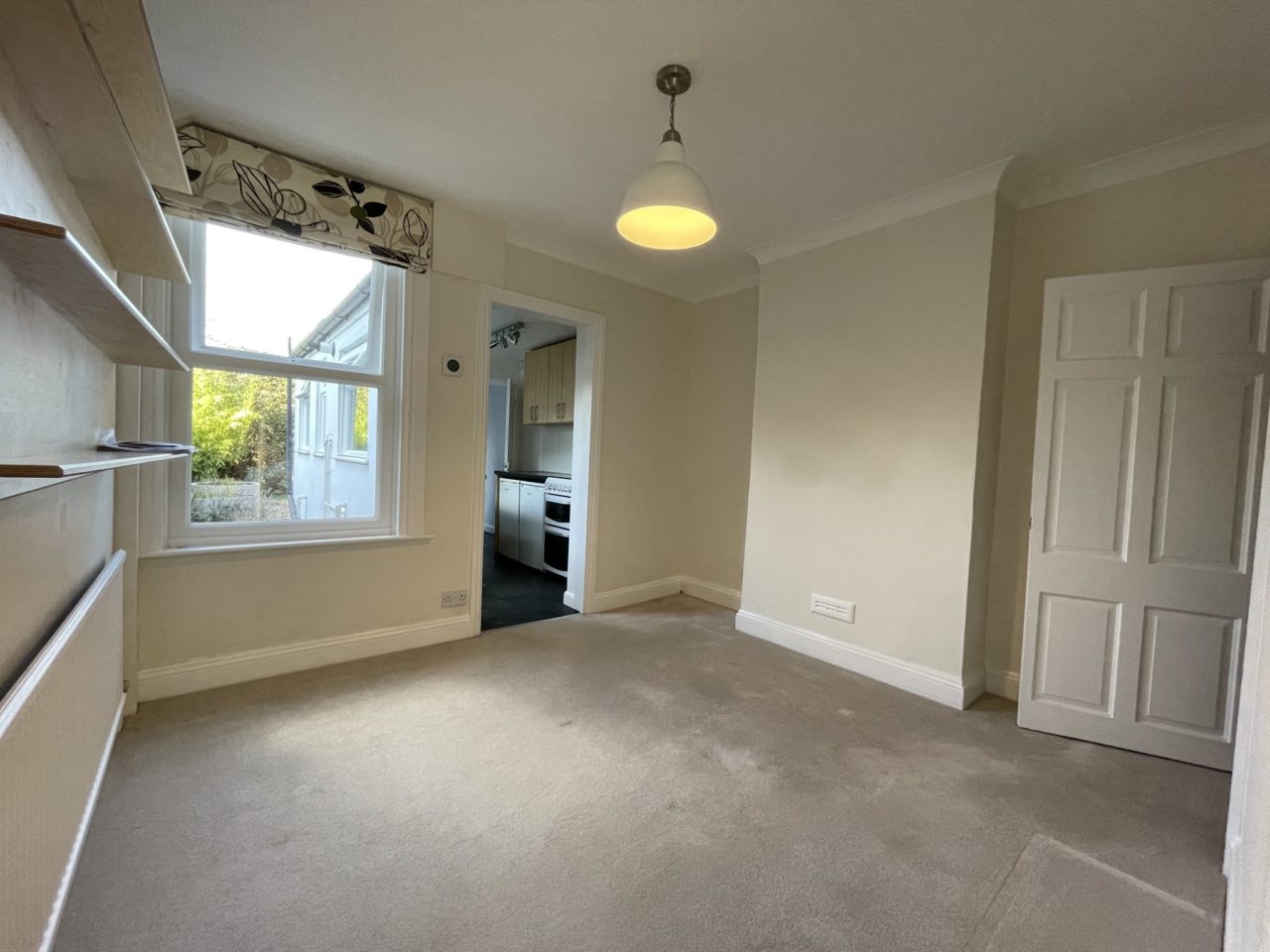 Two Bedroom House to Let in Warren Road, Croydon - The Online Letting ...