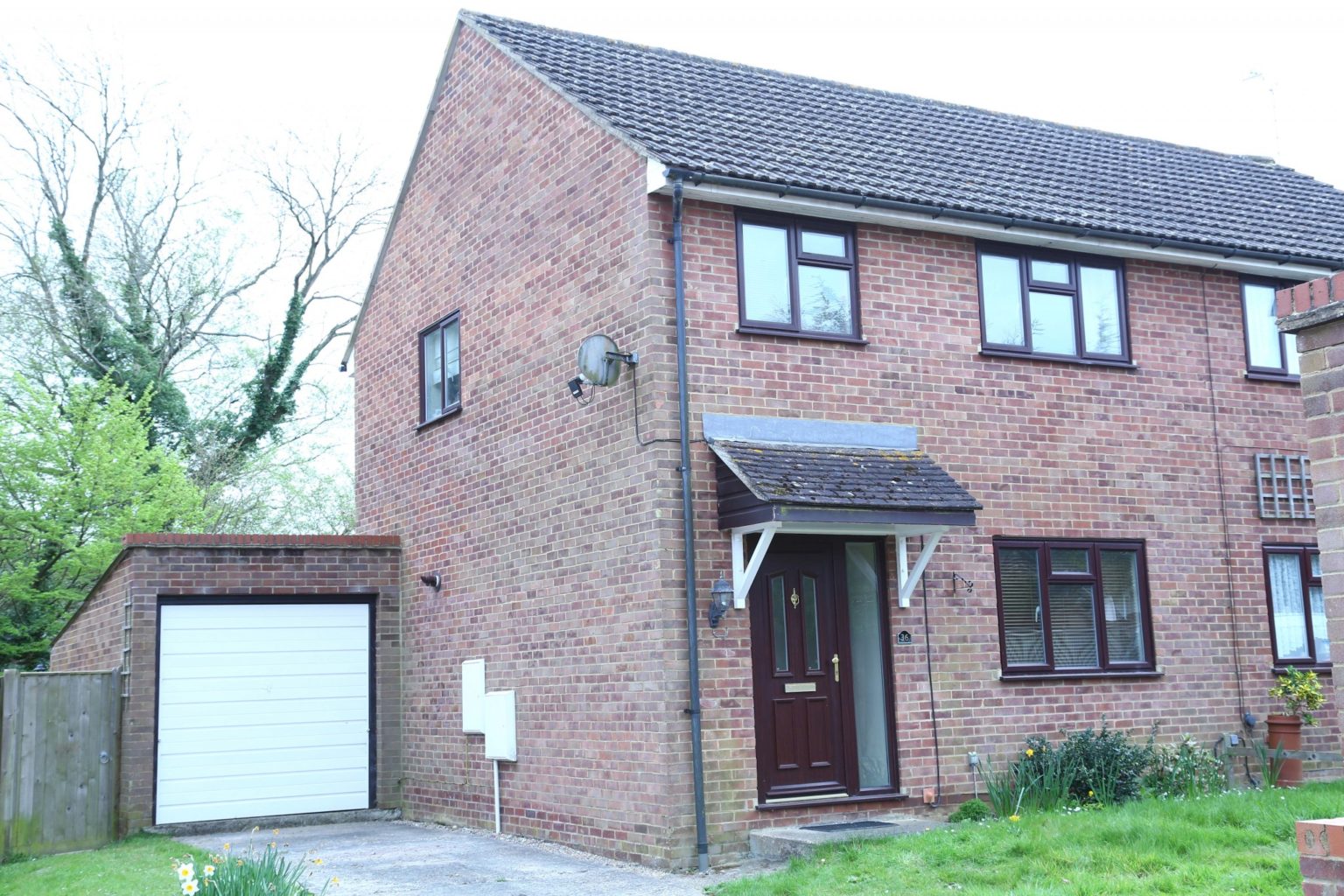 Three Bedrooms Semi Detached House with Garage to let in Kent - The ...