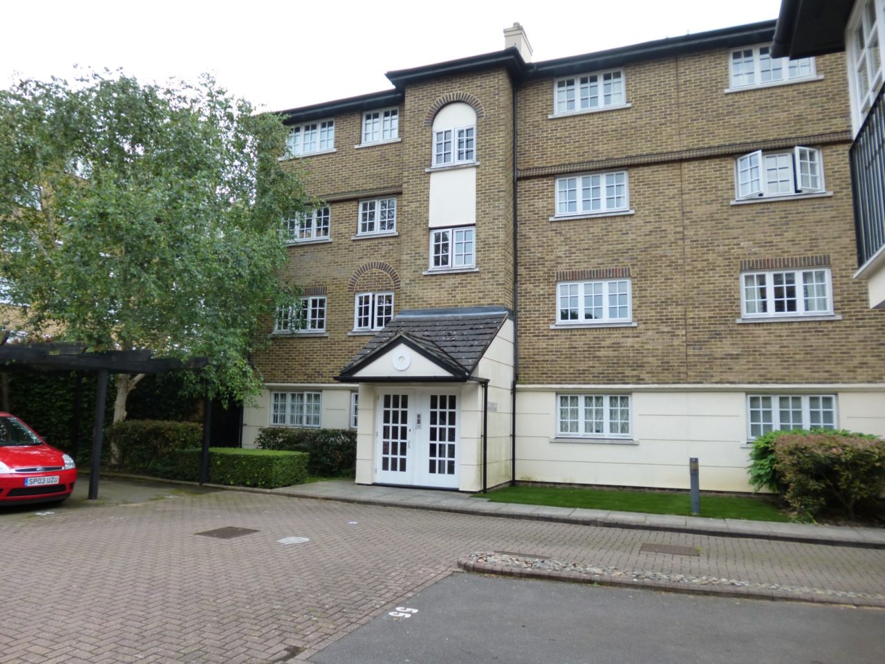 Two bedroom apartment to let in Wimbledon - The Online Letting Agents Ltd