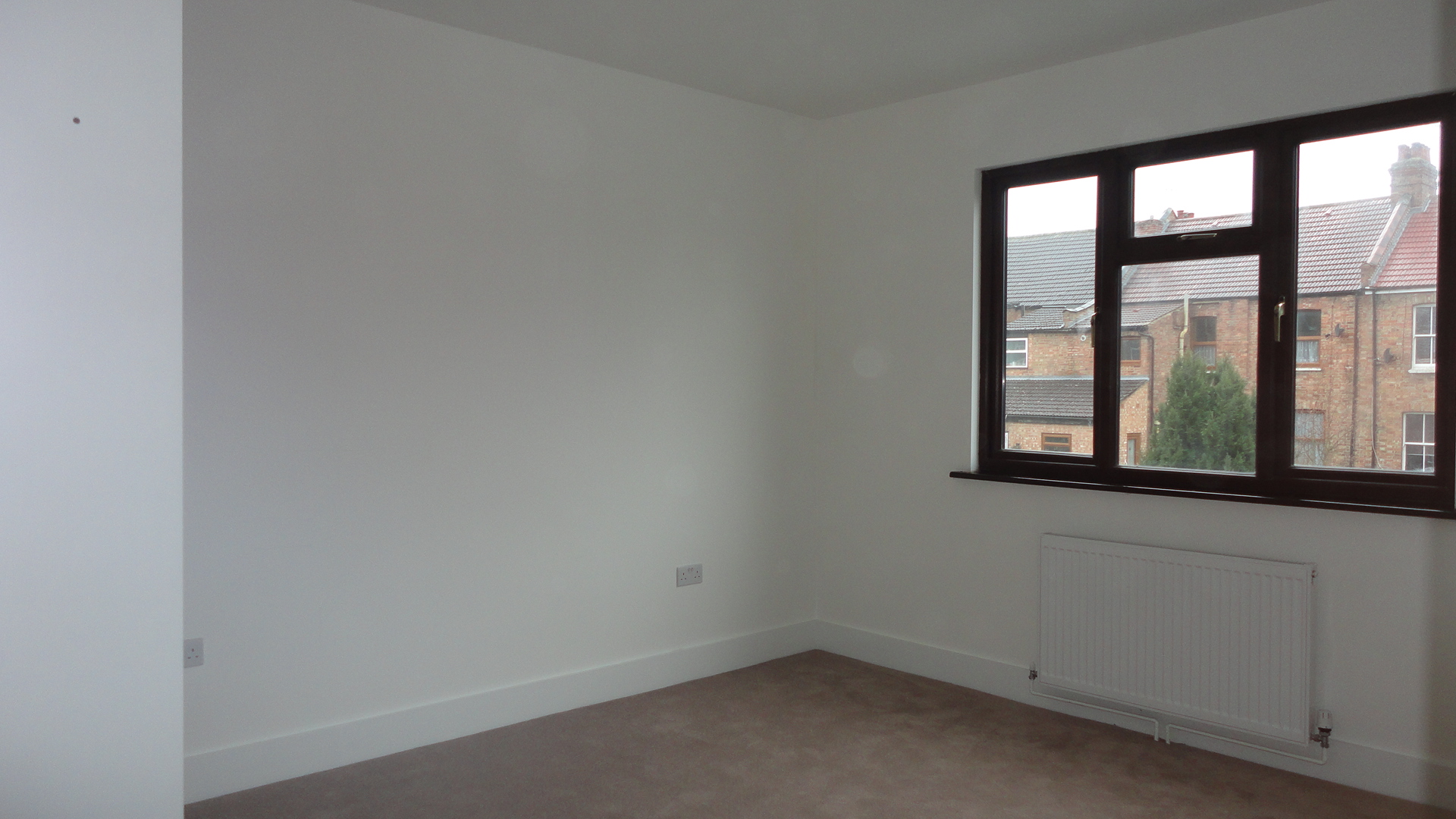Flat-2-Master-bedroom - The Online Letting Agents Ltd